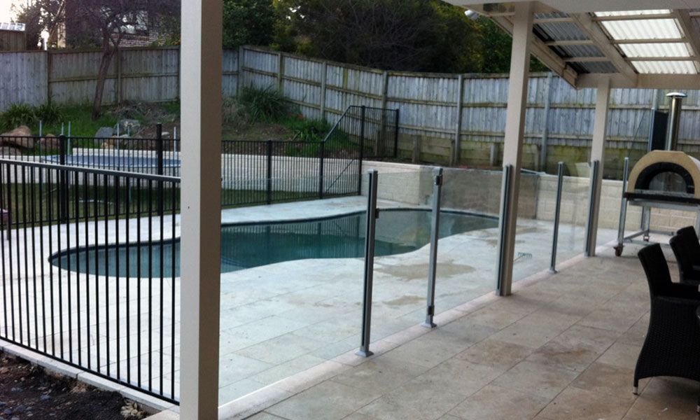AliGlass Solutions - Aluminium and Glass Fencing Solutions - Frameless ...
