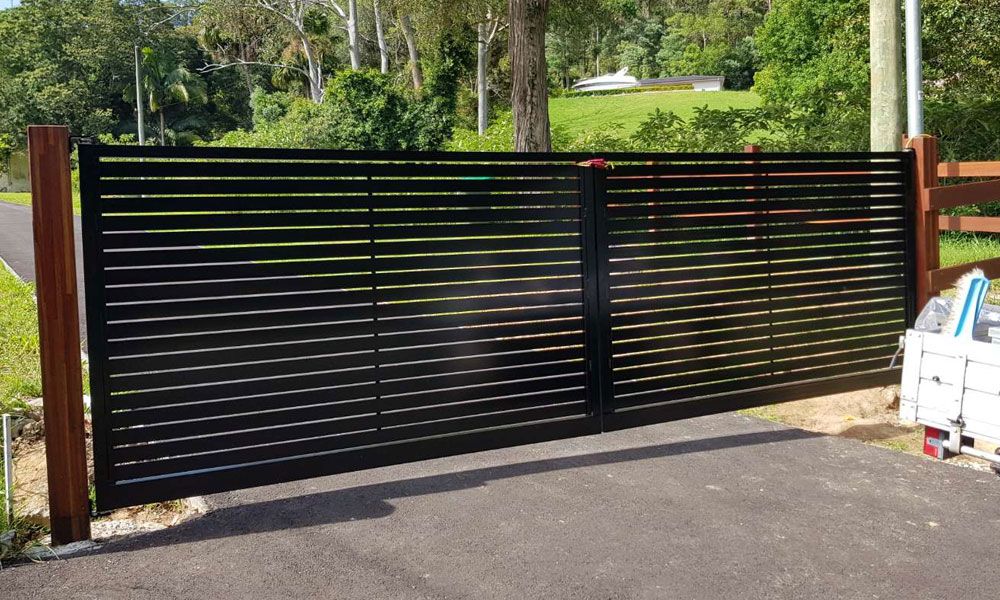 AliGlass Solutions - Aluminium and Glass Fencing Solutions - Driveway ...